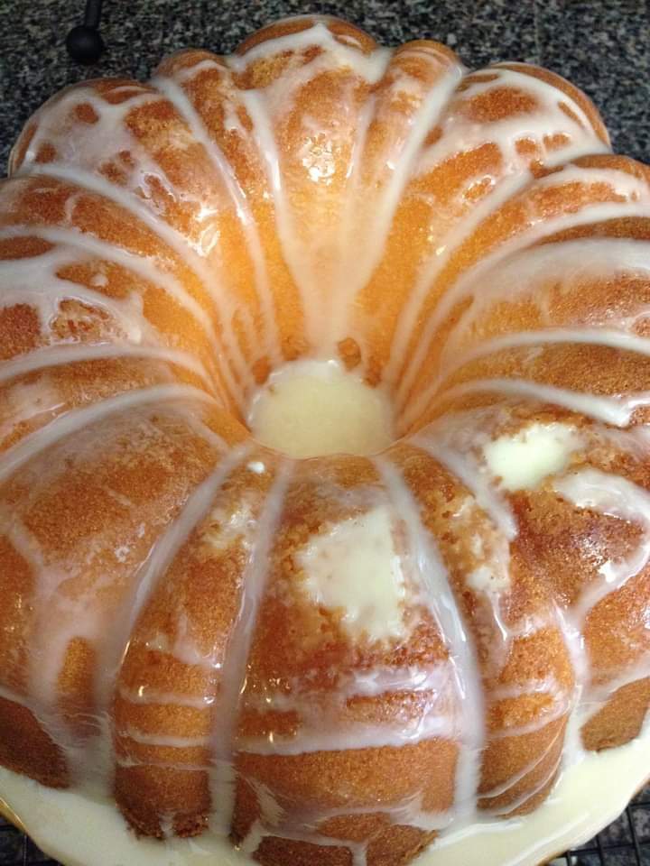 Easy Lemon 7­Up Cake – BeautyNip